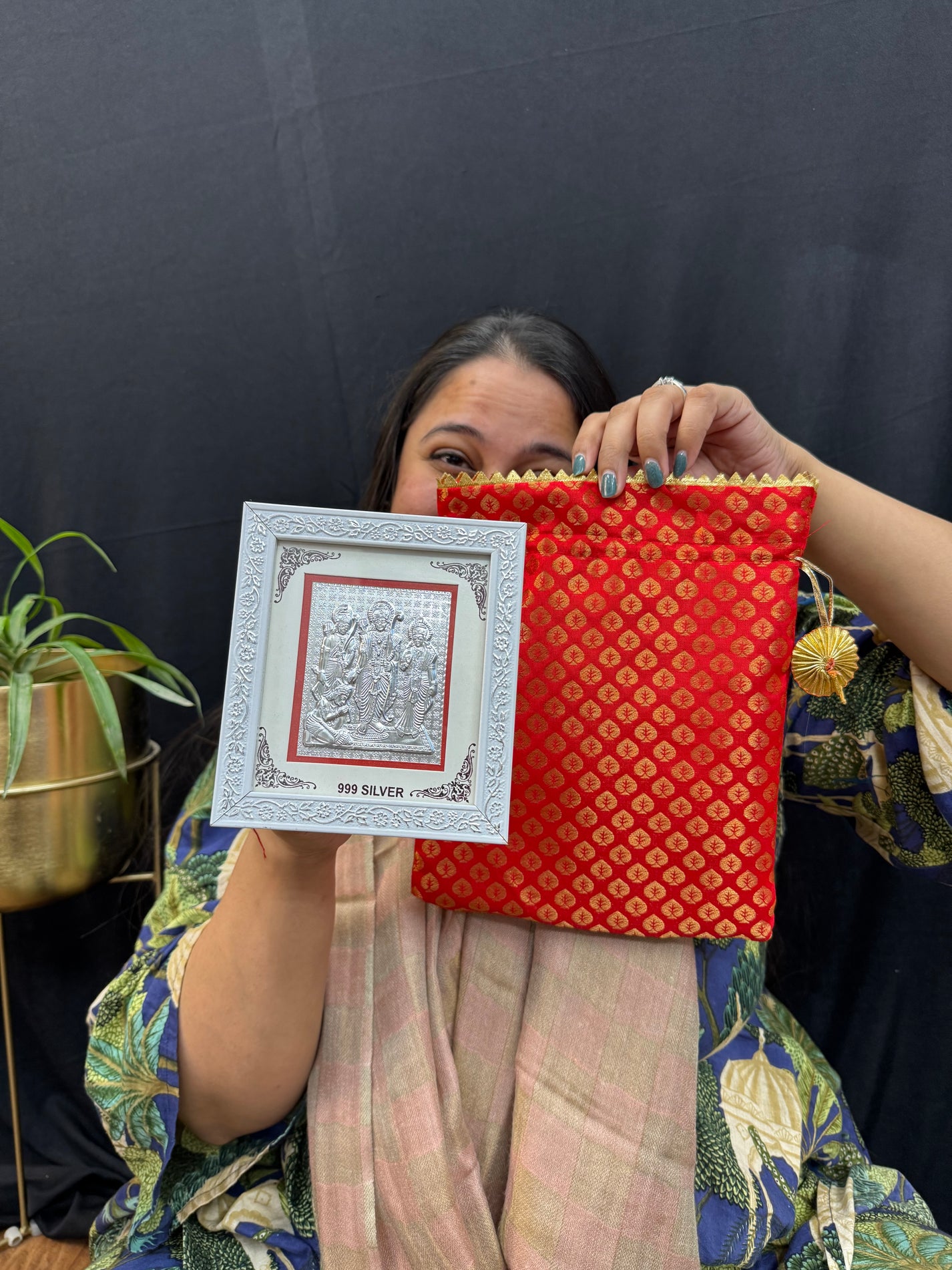 Frame Potli Combo – Regalia Ornaments