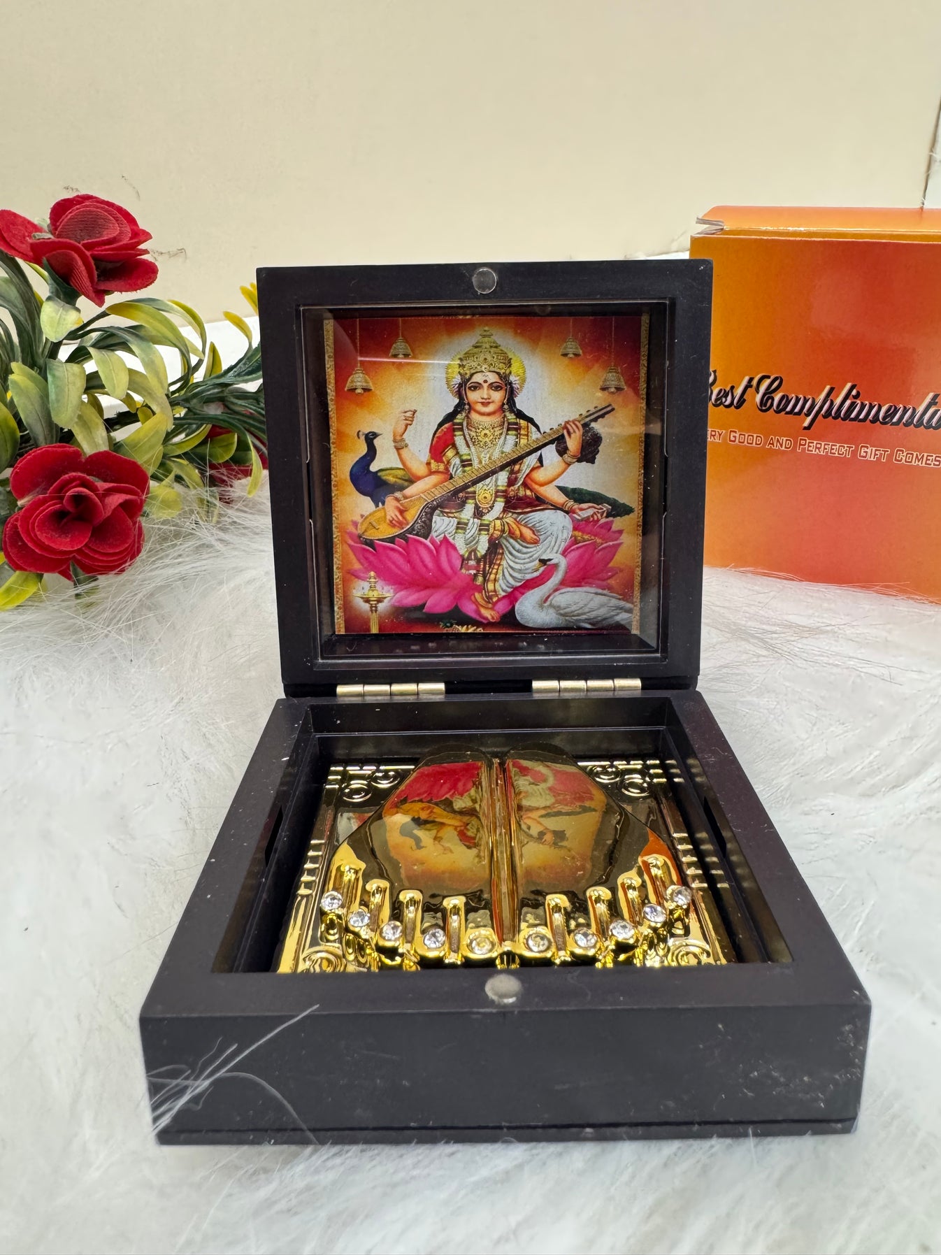 Saraswati Mata Prayer Box – Regalia Ornaments