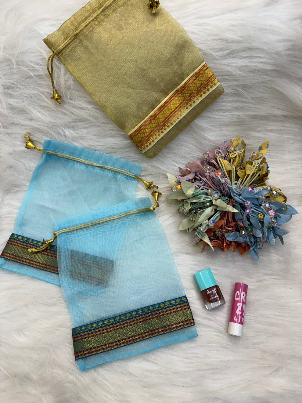 Kanjak Hamper – Regalia Ornaments